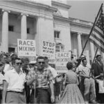 Little Rock Nine, school desegregation, civil rights movement, 1957 ...